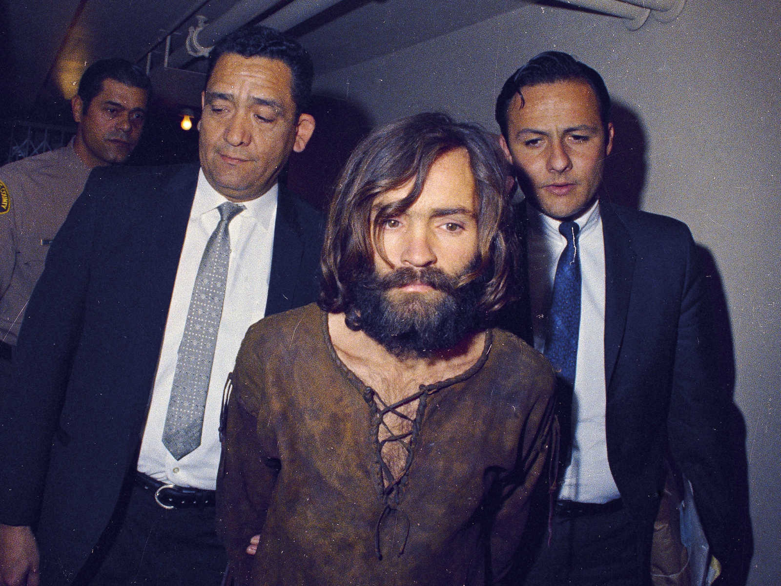 Exclusive Charles Manson Dead His Teen Girl Victim Speaks Out Crime Online